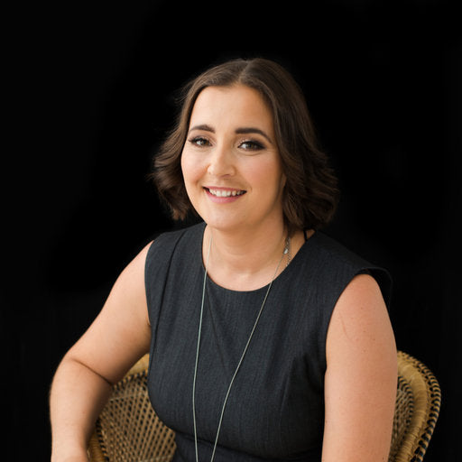AUTHOR SPOTLIGHT: Dr Selena Fisk – Major Street